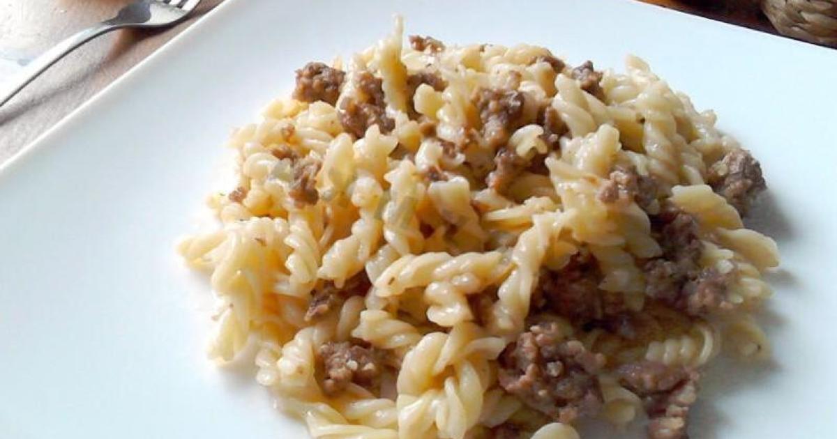 Slow Cooker Navy-Style Pasta: Easy Recipe for a Quick Dinner — sbs.recipes